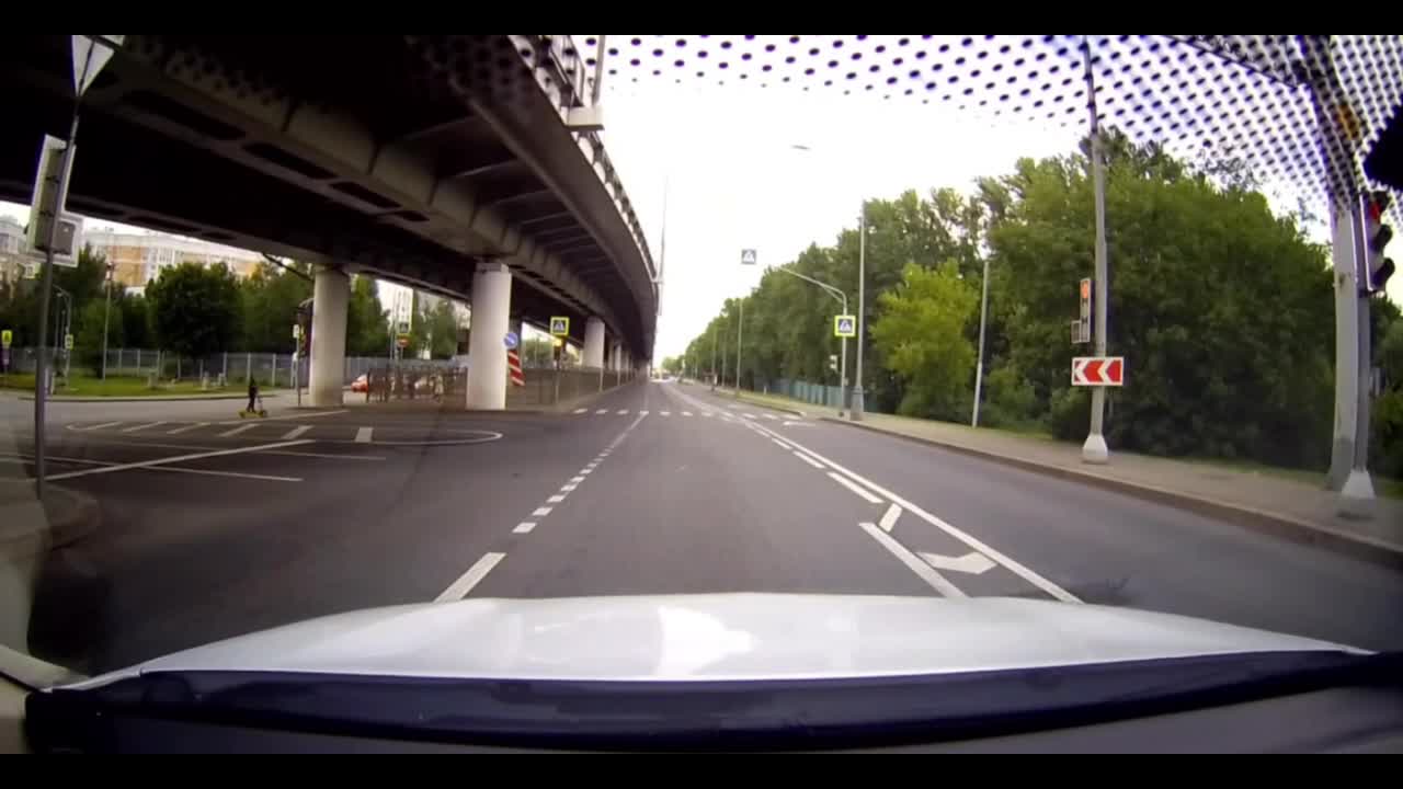 Girl on scooter crashes into Russian Guard officer’s vehicle in Moscow ...