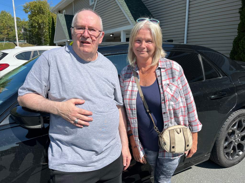 ‘I lost everything’: Man homeless after apartment fire, until stranger ...