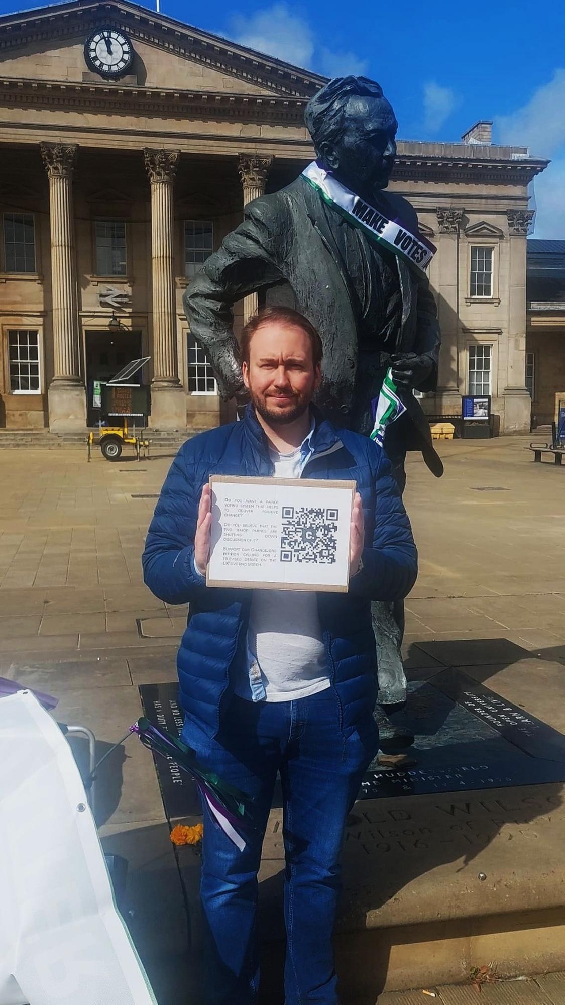 Proportional Representation campaigners hold Huddersfield street stall ...