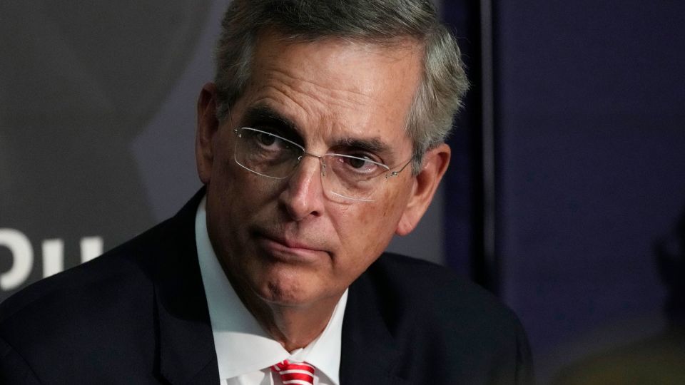 Republican Brad Raffensperger to run for Georgia governor after defying ...