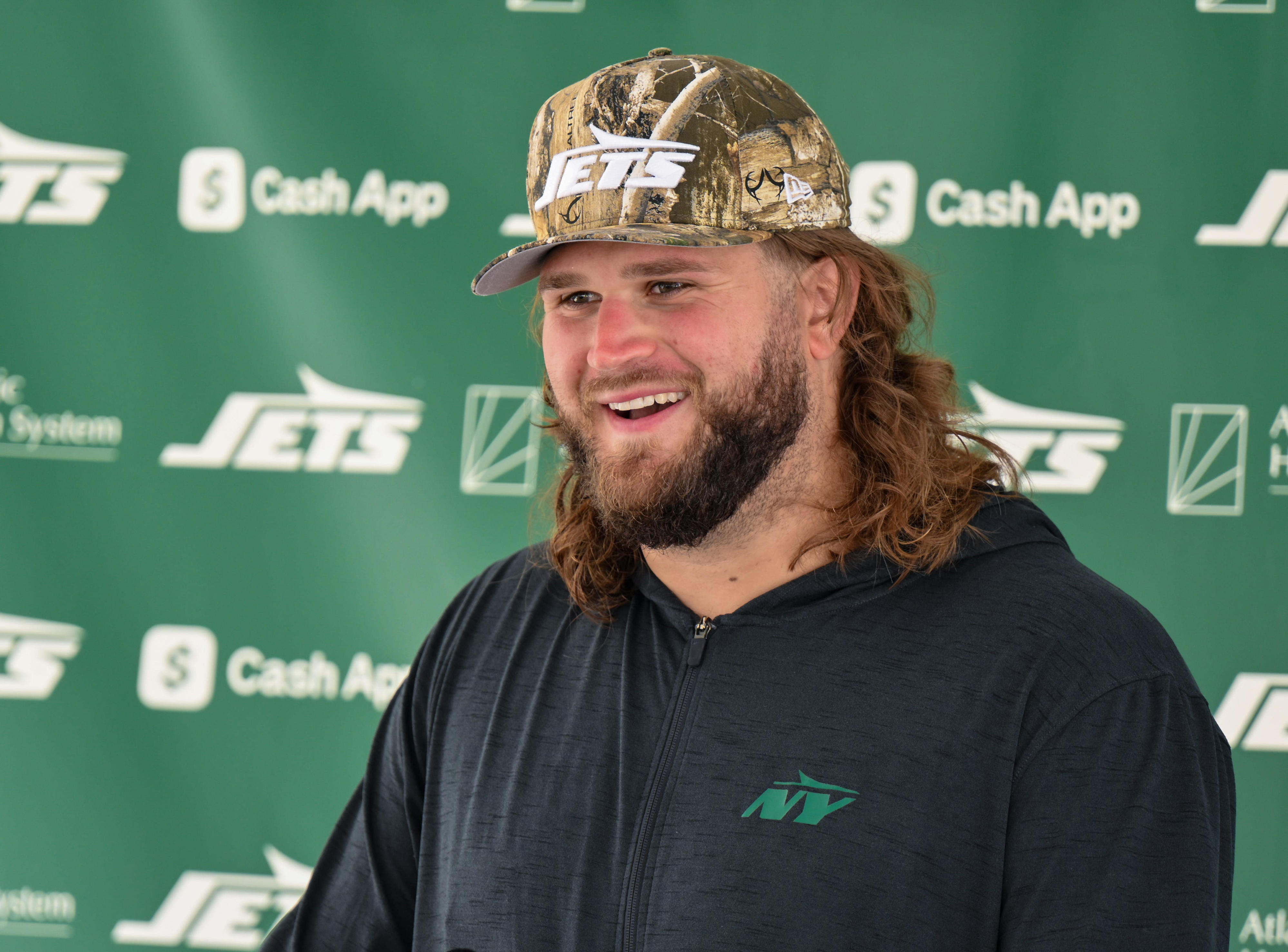 Should the New York Jets sign Joe Tippmann to an extension?