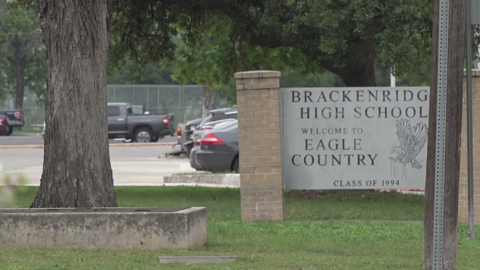 San Antonio school tightens security after toy gun scare at Brackenridge