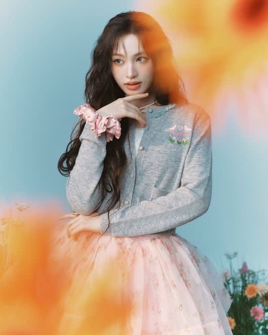 IVE リズ、韓国ブランド「8seconds」新モデルに抜擢！童話のようなグラビアが話題