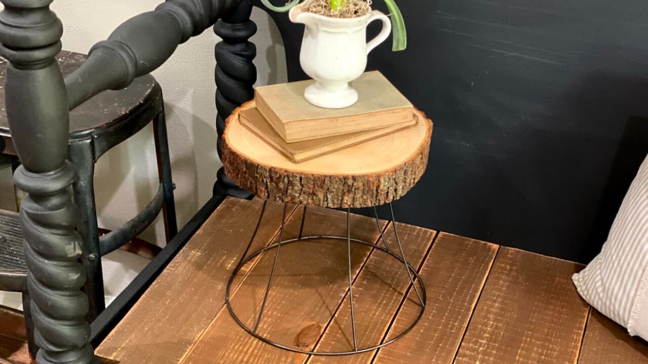 Plant stand designed to resemble a lampshade