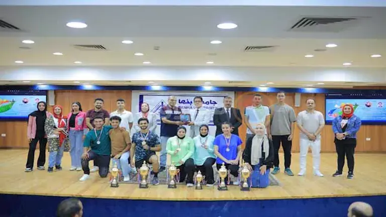 Ex-Pitt County magistrate Dwayne Everette charged with DWI, property ...