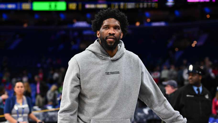 NBA Insider Impressed by Sixers Star Joel Embiid's Physique
