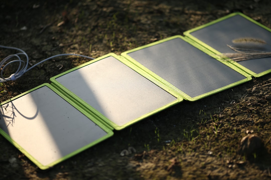 The Race to Store Sunlight: How Solar Batteries Are Reshaping Energy