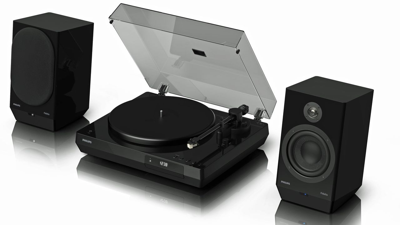 Philips' versatile new Bluetooth turntable features a built-in CD player