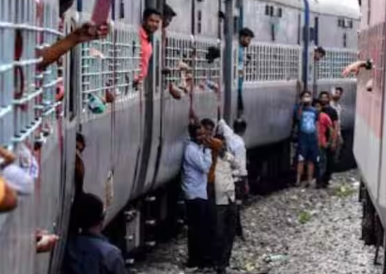 Indian Railway Ticket Rules: If you lose your ticket before your train ...