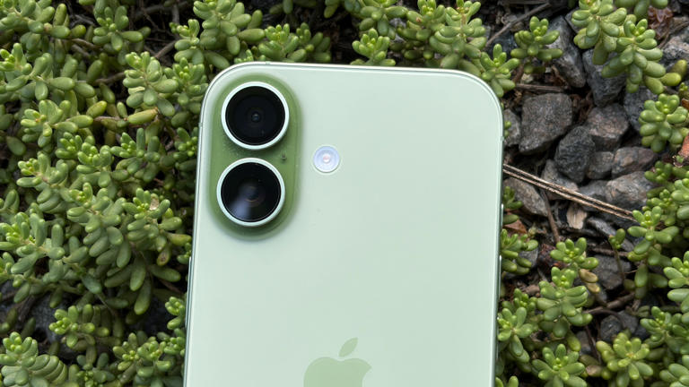 iPhone 17 lineup photography specs explained: Fusion Camera, Center ...
