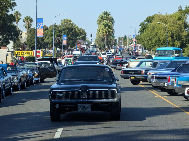 CruiseFest Combines Boulevard Cruising With a Car Show Like No One Else