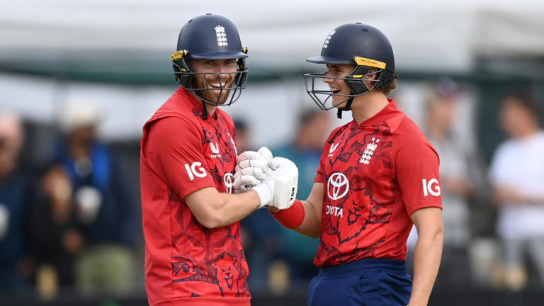 Salt's latest onslaught powers England in 197-run chase