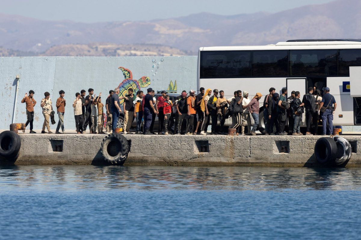 How migration to Greece and UK compares