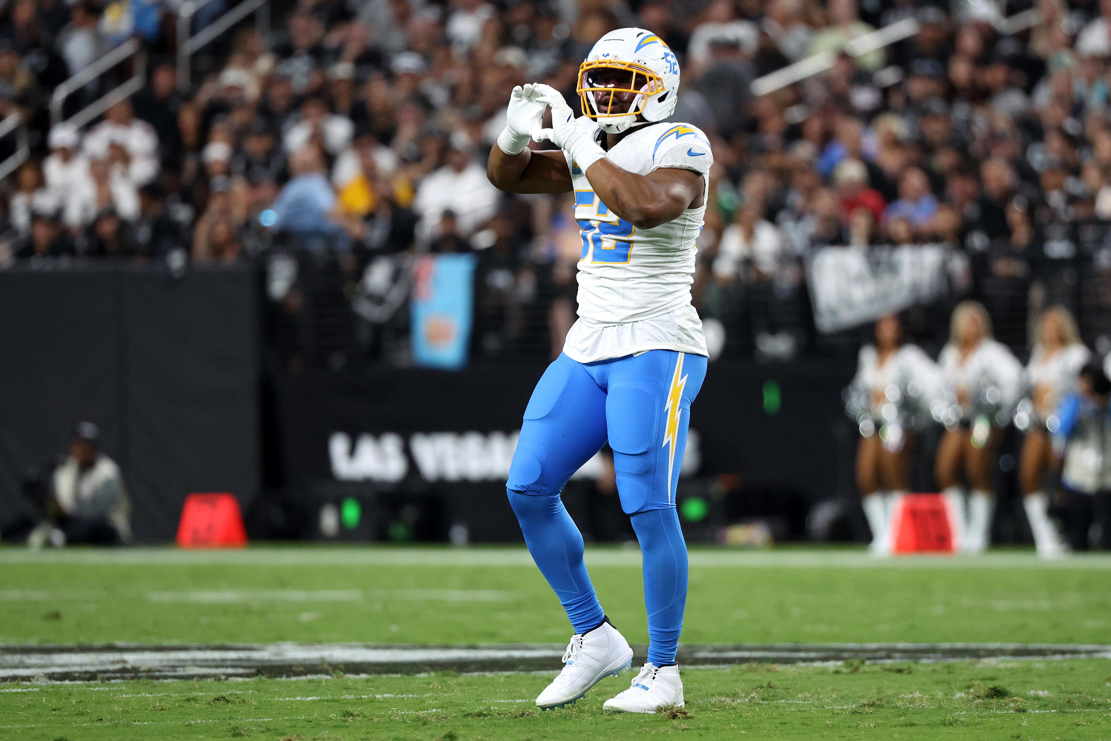 Khalil Mack injury update: How long will the Chargers' star edge rusher ...
