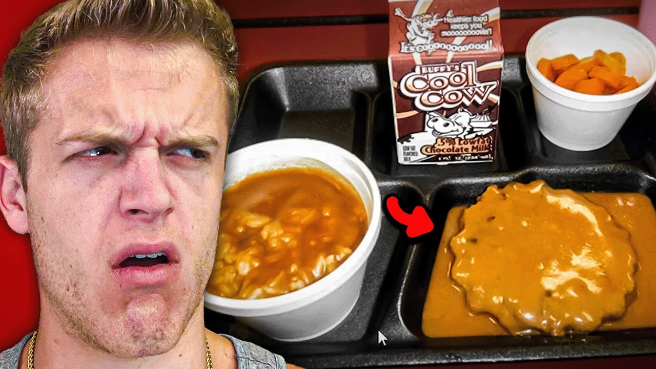 I rated my chat's crazy school lunches 🍽️