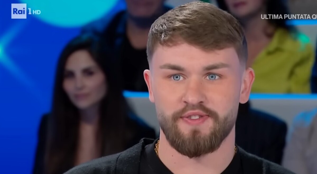 Mare Fuori, Pino ‘o pazzo (Artem Tkachuk) furioso in ospedale: “Grande tensione”