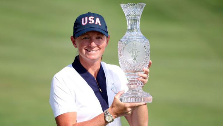 US Solheim Cup-winning captain Lewis to retire