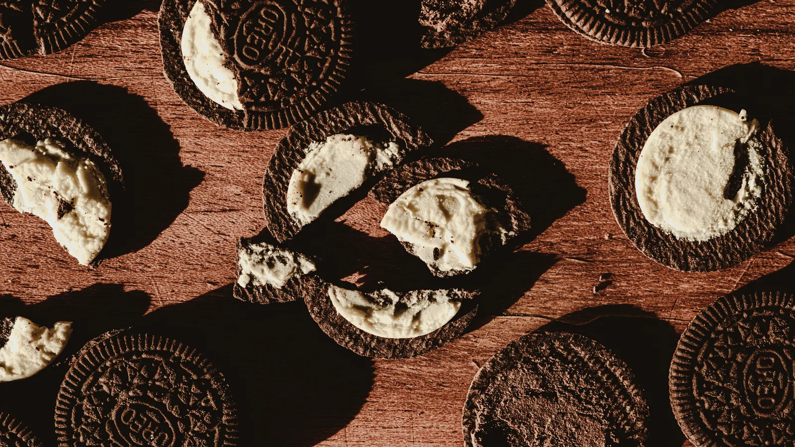 White fudge Oreo flavor is coming to protein bars for the first time
