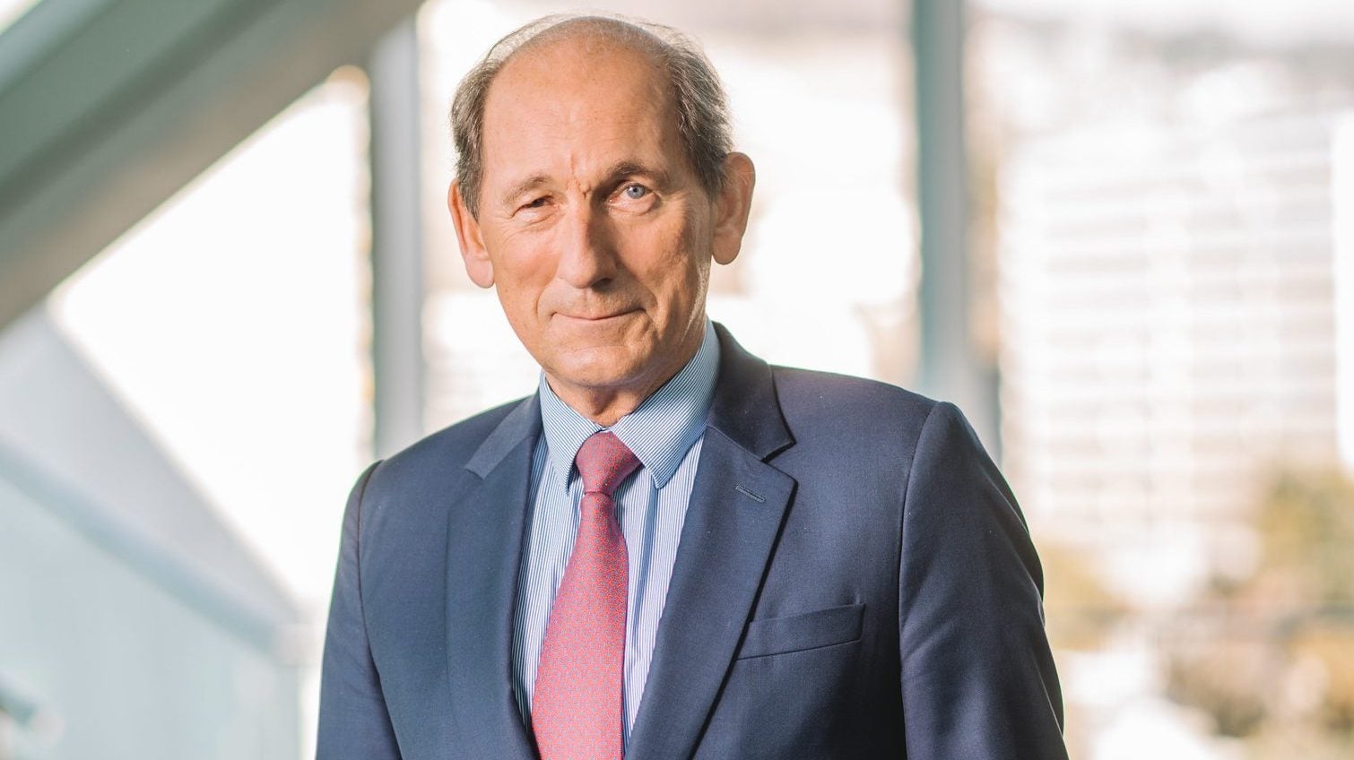 Nestlé chairman Paul Bulcke to step down early