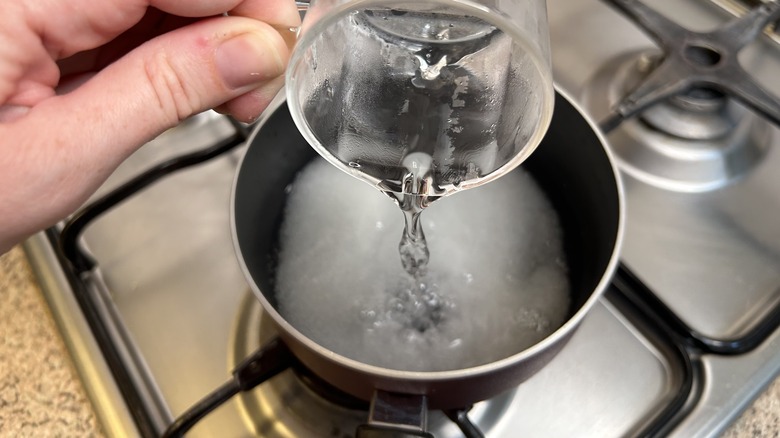 How To Make Simple Syrup For Cocktails (Plus 3 Tasty Upgrades)