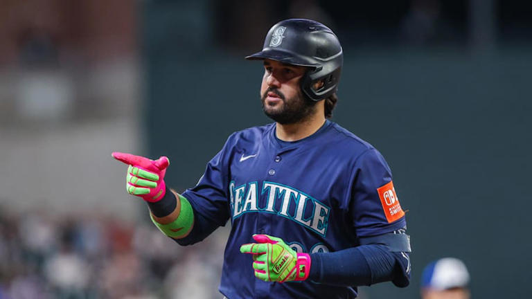 1 Reason For, 2 Reasons Against Mariners Re-Signing Eugenio Suárez