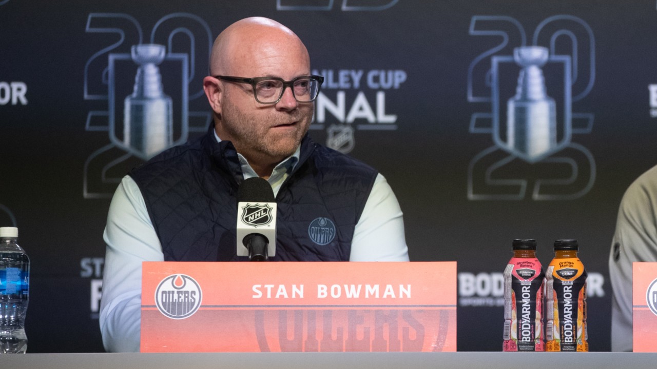 Watch live: Oilers GM Stan Bowman talks trade-deadline moves