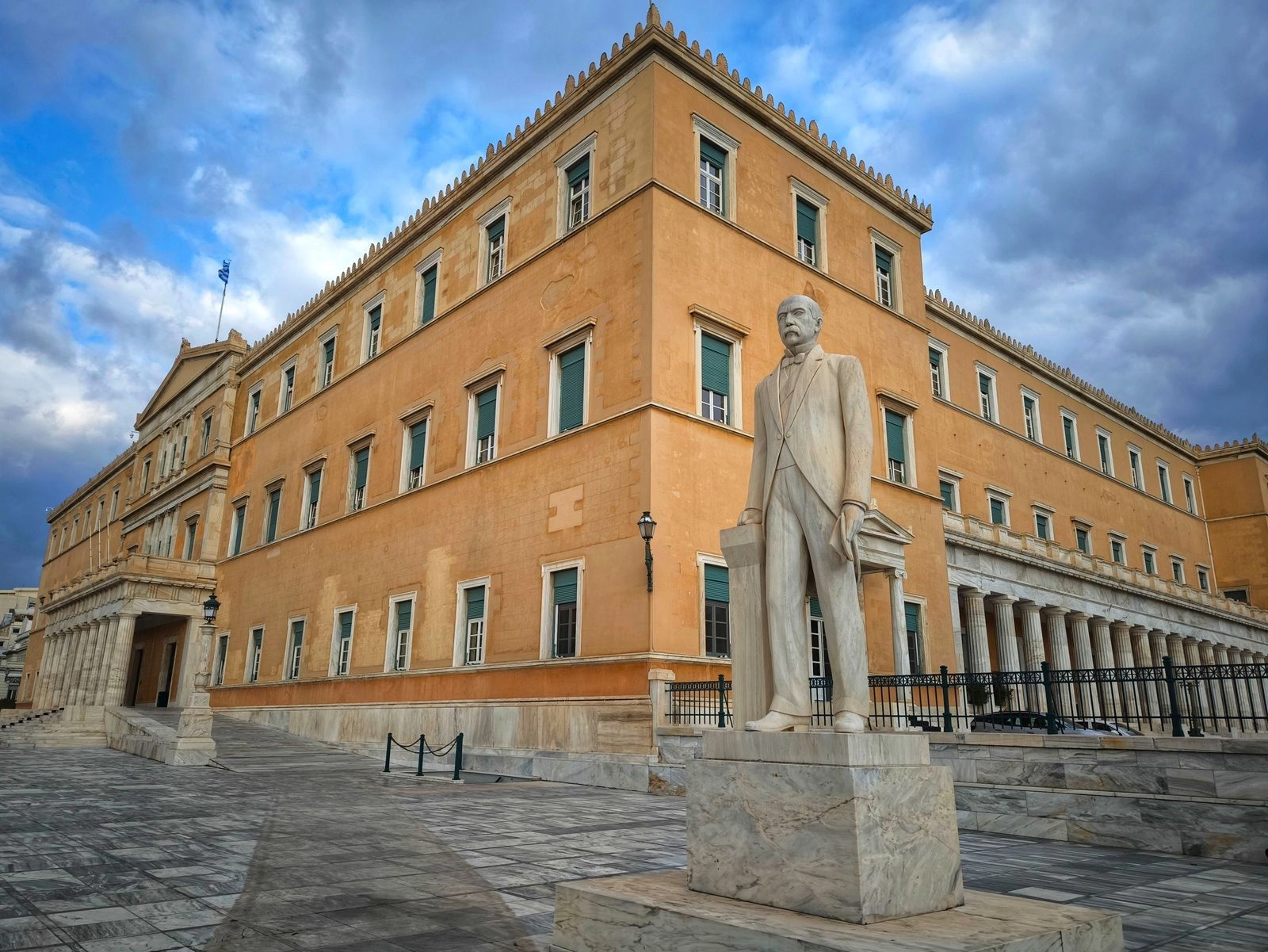 ΠΑΣΟΚ, ΣΥΡΙΖΑ και Νέα Αριστερά ζητούν σύγκληση της Επιτροπής Θεσμών και ...