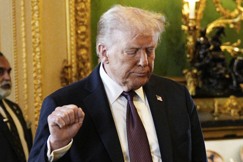 Donald Trump layers hand makeup on for UK visit making no attempt to ...