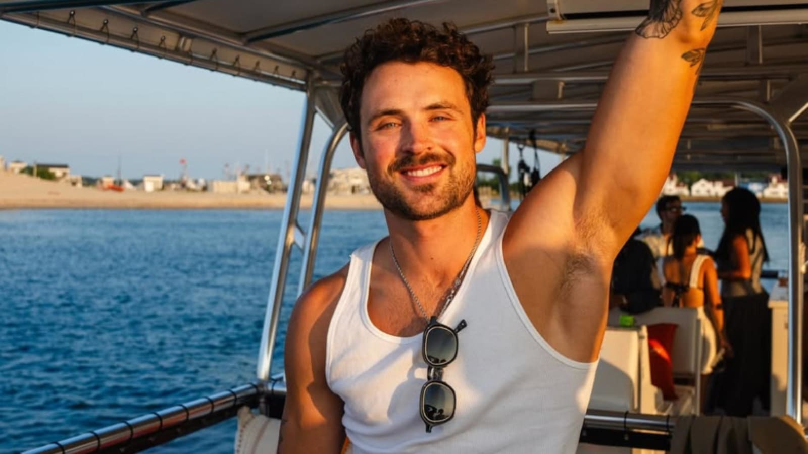 Quick Facts About Dylan Efron: Age, Girlfriend, Career — And Is He ...