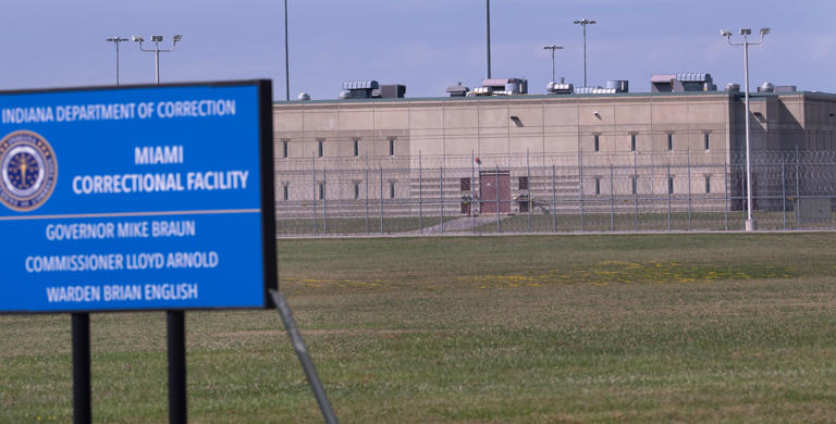 'Speedway Slammer' Miami Correctional Facility gets first ICE detainees