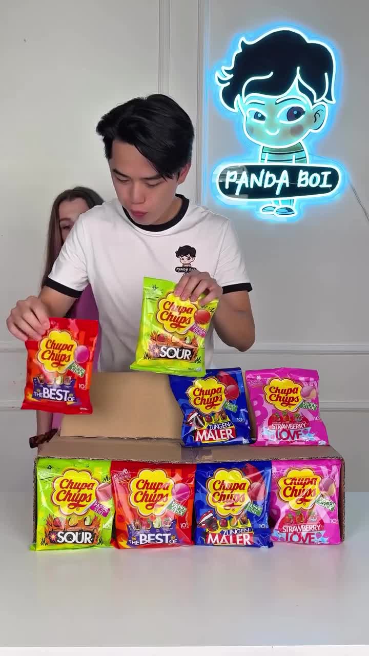 Unveiling the Chupa Chups color challenge!