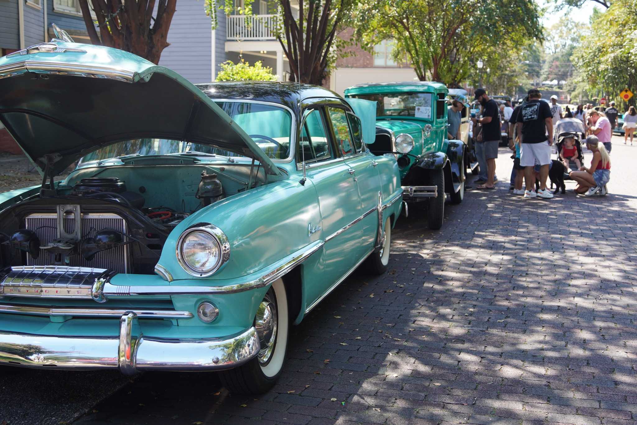 Clinton showcasing cool cars, live music, family fun this weekend