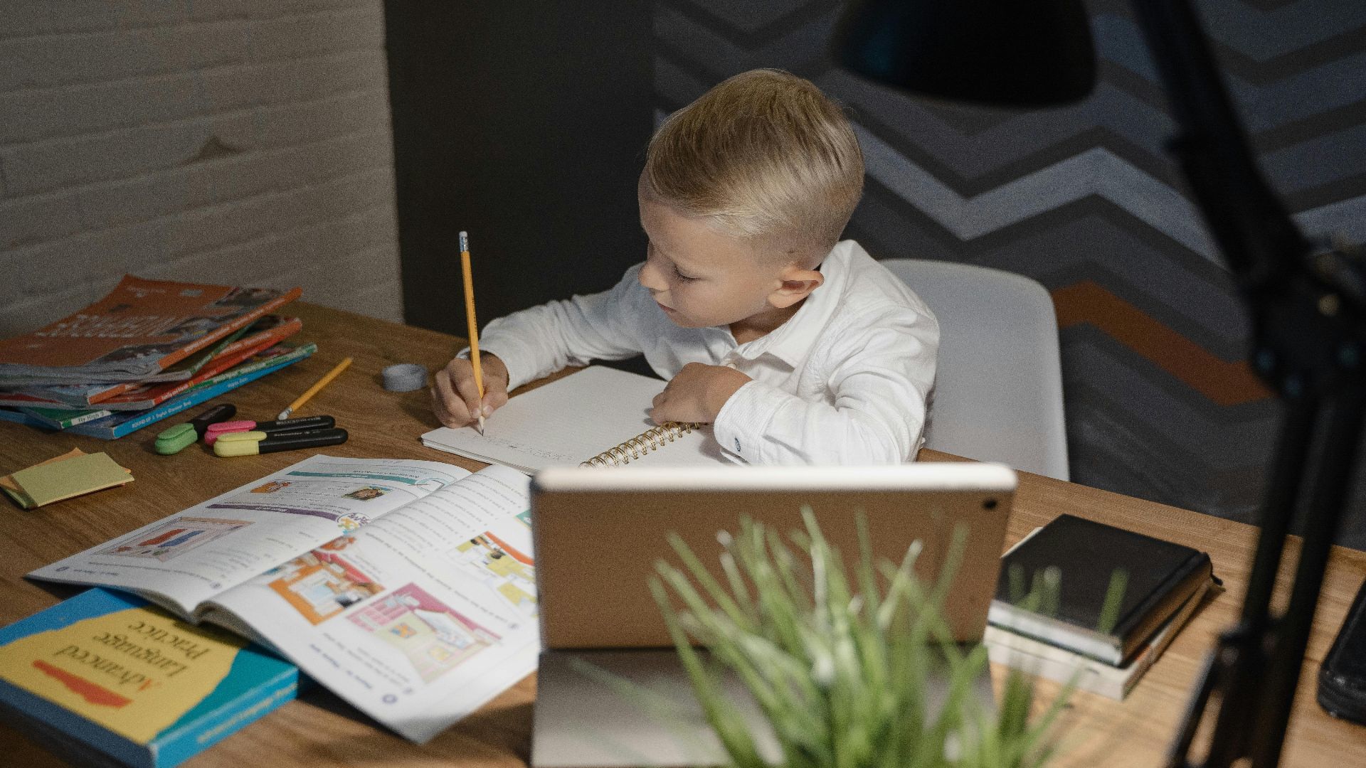 10 Obvious Signs Your Child Isn’t Doing Well In School & 10 Strategies ...