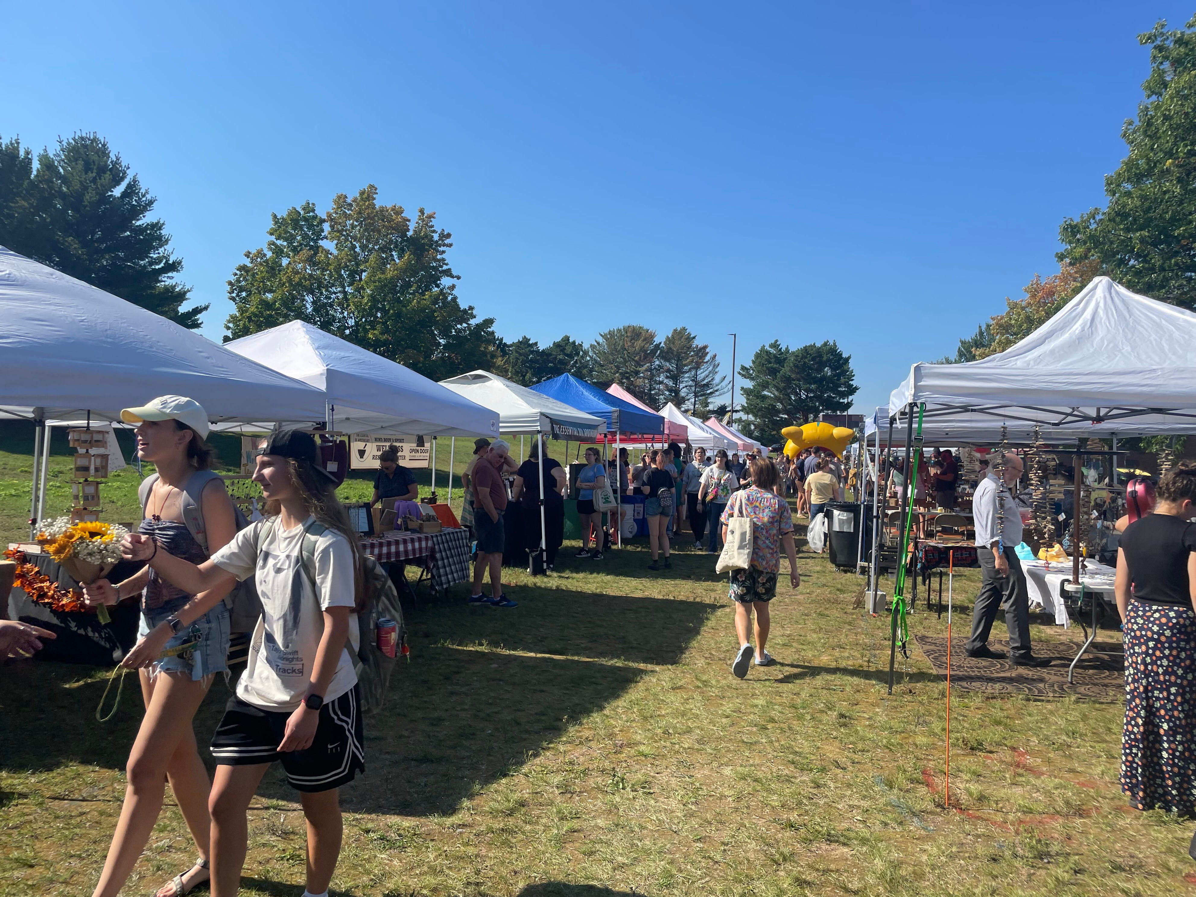 Wildcat Market offers students chance to shop & mingle