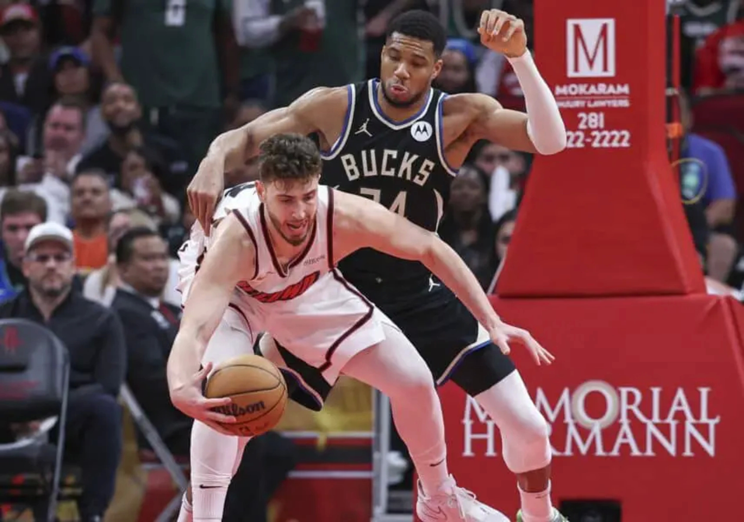 Rockets lurking as Giannis Antetokounmpo pressure mounts on Bucks