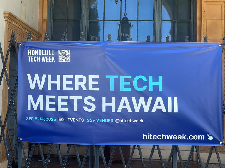 Aspiring Hawaii high school innovators learn from experts during ...