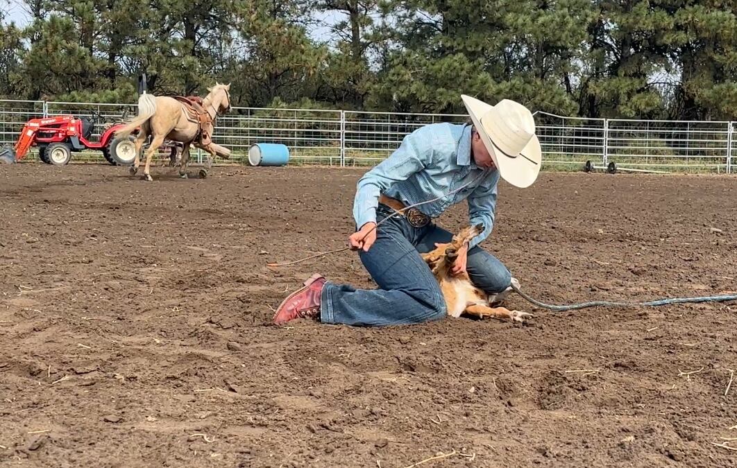14-year-old wins goat tying world title