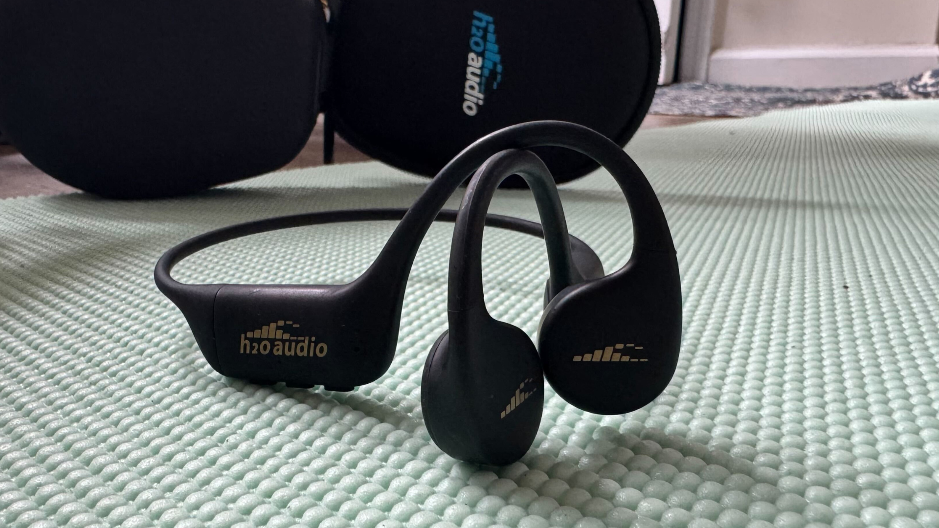 H2O Tri 2 Pro Headphones Review: They Do Work Underwater, but Don't ...