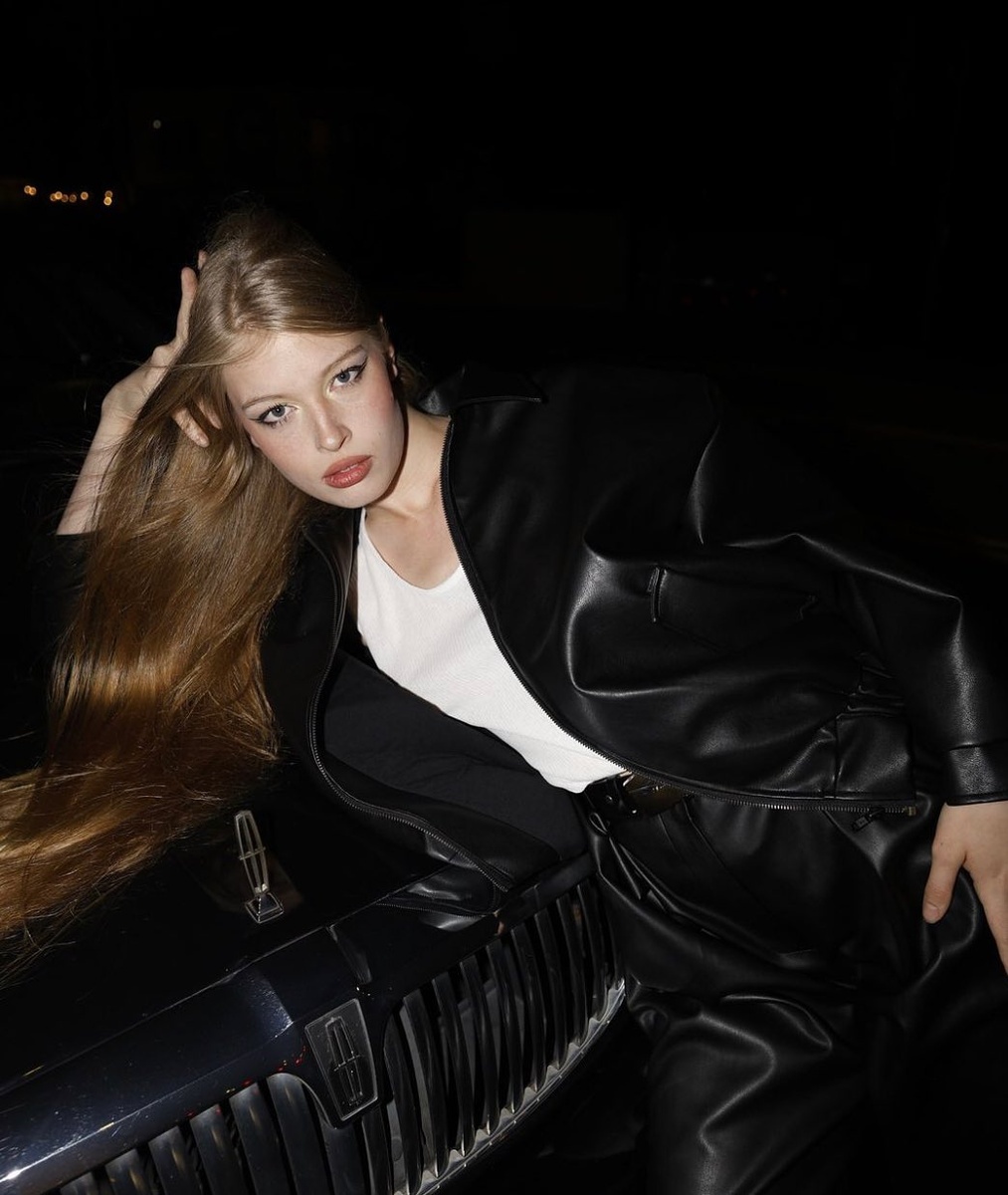 Musk’s estranged daughter Vivian Wilson owns the runway in her first NY Fashion week