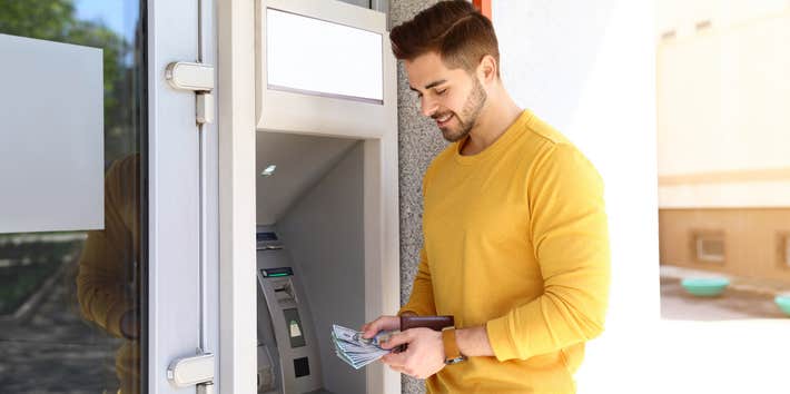 Man Asks If He Has An Obligation To Return Money To The Bank After An ...