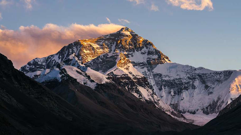 Extraordinary Speed-Climbing Records Shattered in 2025