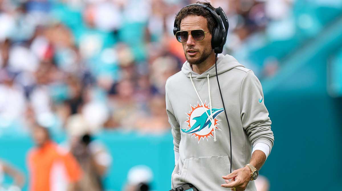 Anonymous Dolphins player leaks Mike McDaniel’s message amid 0-2 start