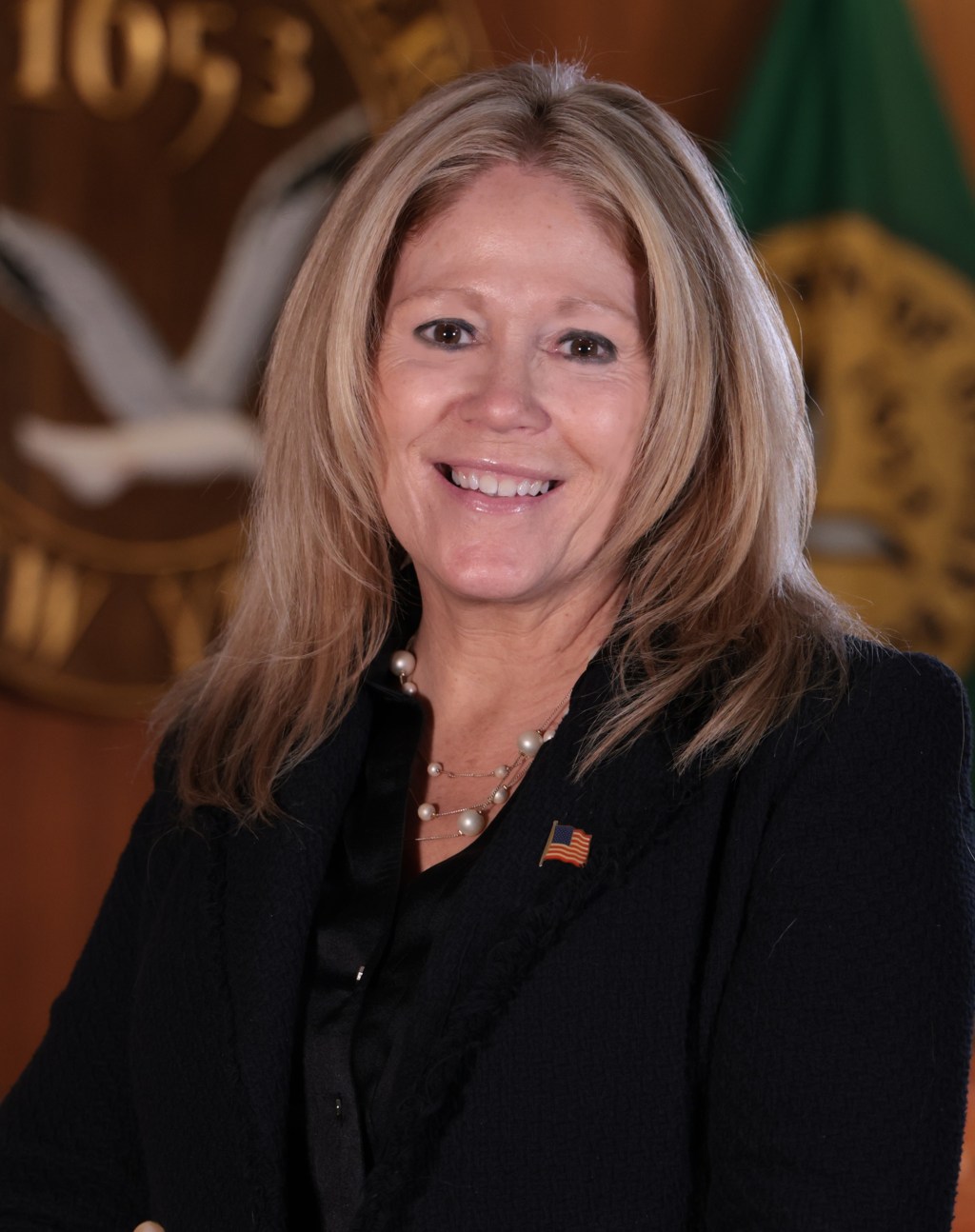 Long Island councilwoman sues TV’s ‘most beautiful doctor’ over botched ...