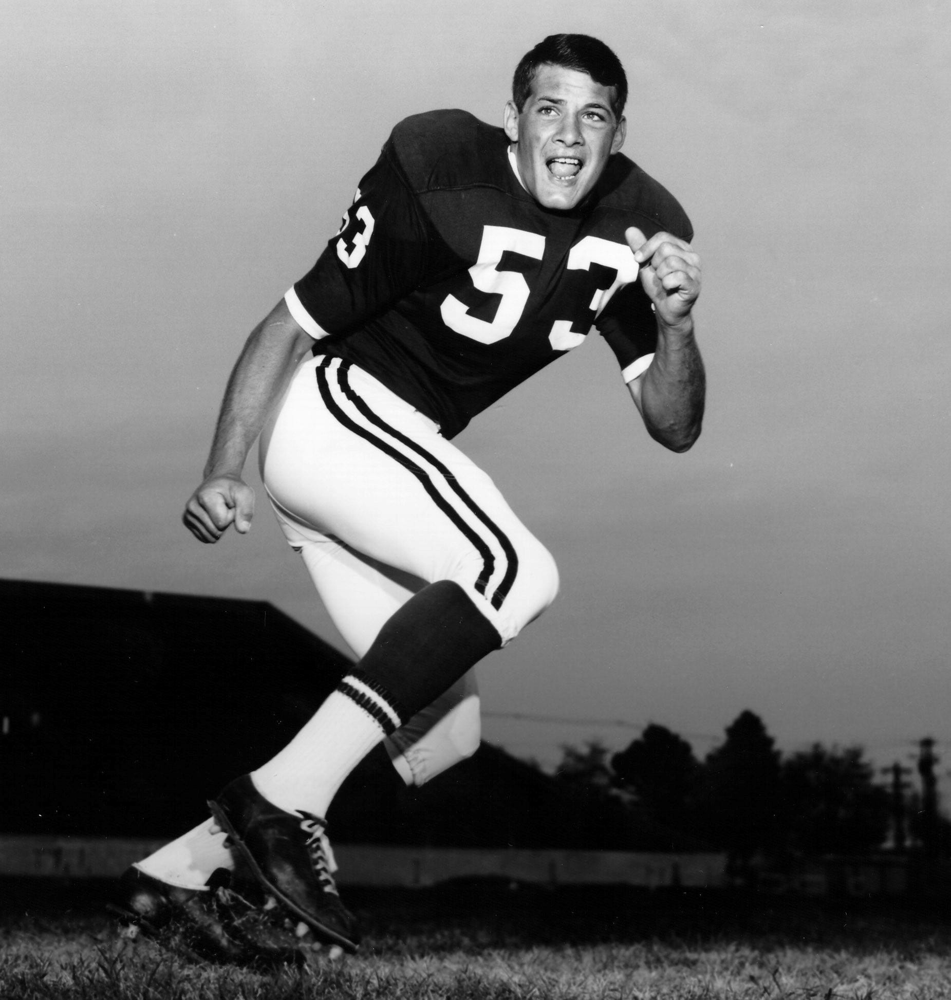 Dallas Cowboys great D.D. Lewis dies at 79, credited with iconic line ...