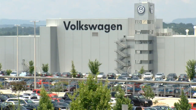 Volkswagen workers launch website to push decertification of UAW union ...