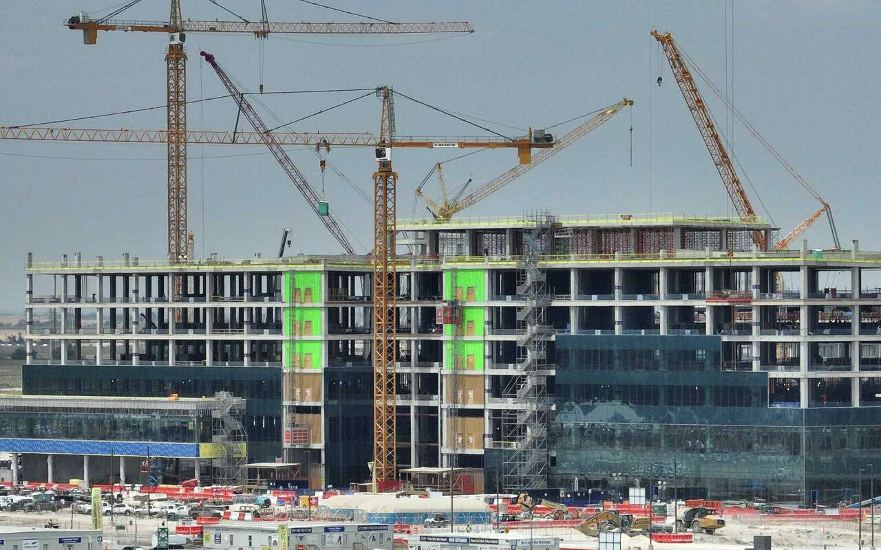 Texas gives record $250M semiconductor fund grant to Samsung's Taylor ...