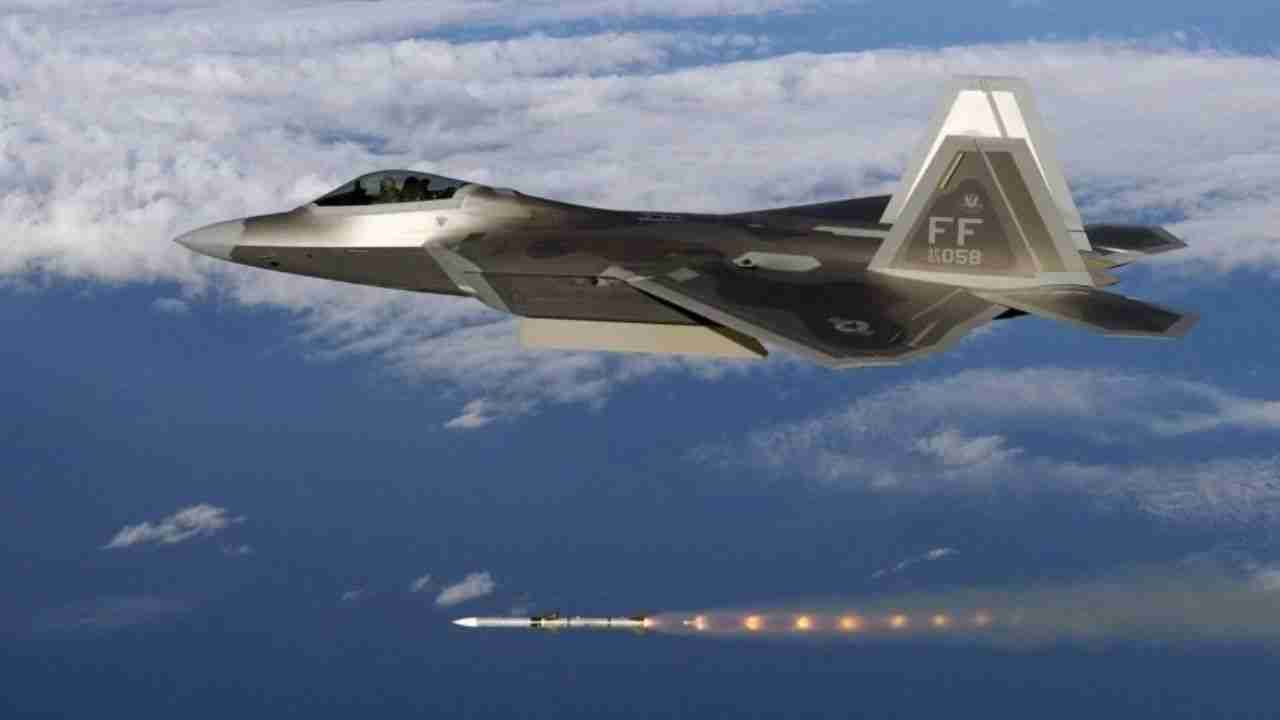 F-22 Raptor makes record missile launch with AIM-120 AMRAAM during US test