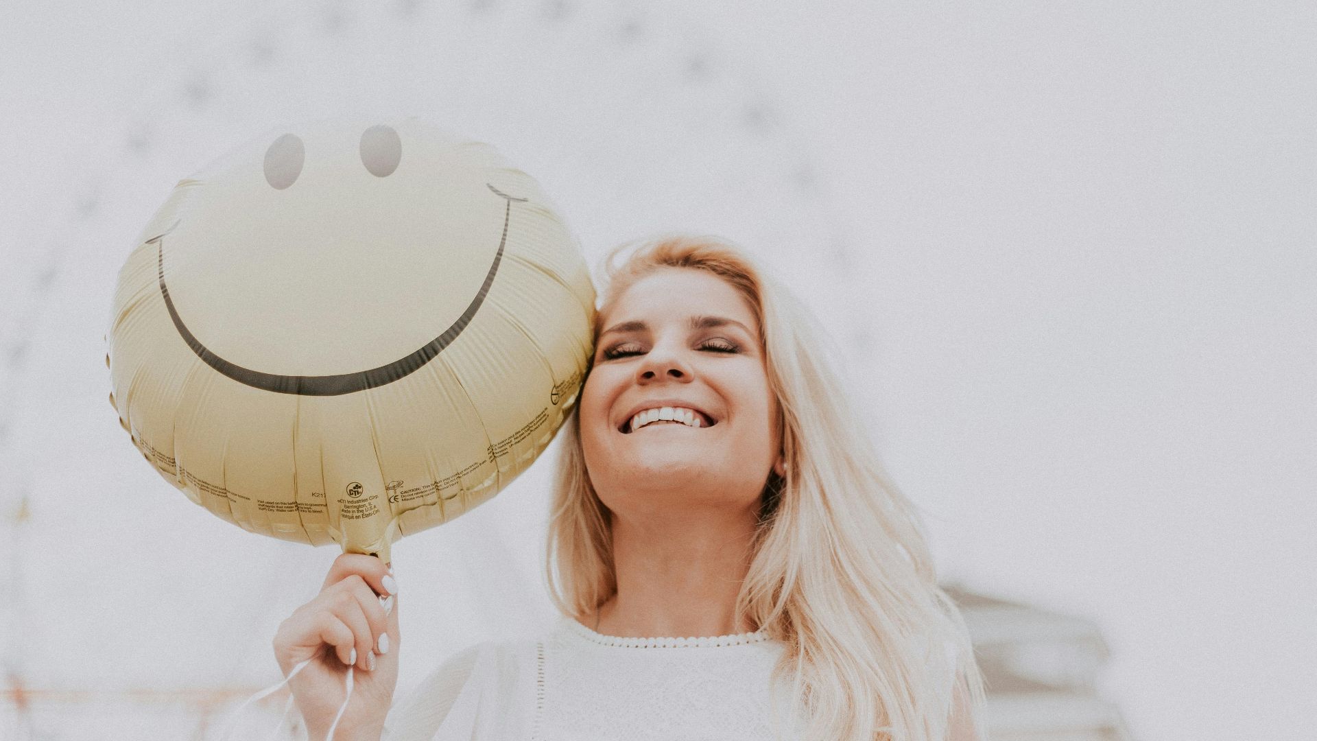 10 Reasons Positive Thinking Helps & 10 Reasons It Doesn’t