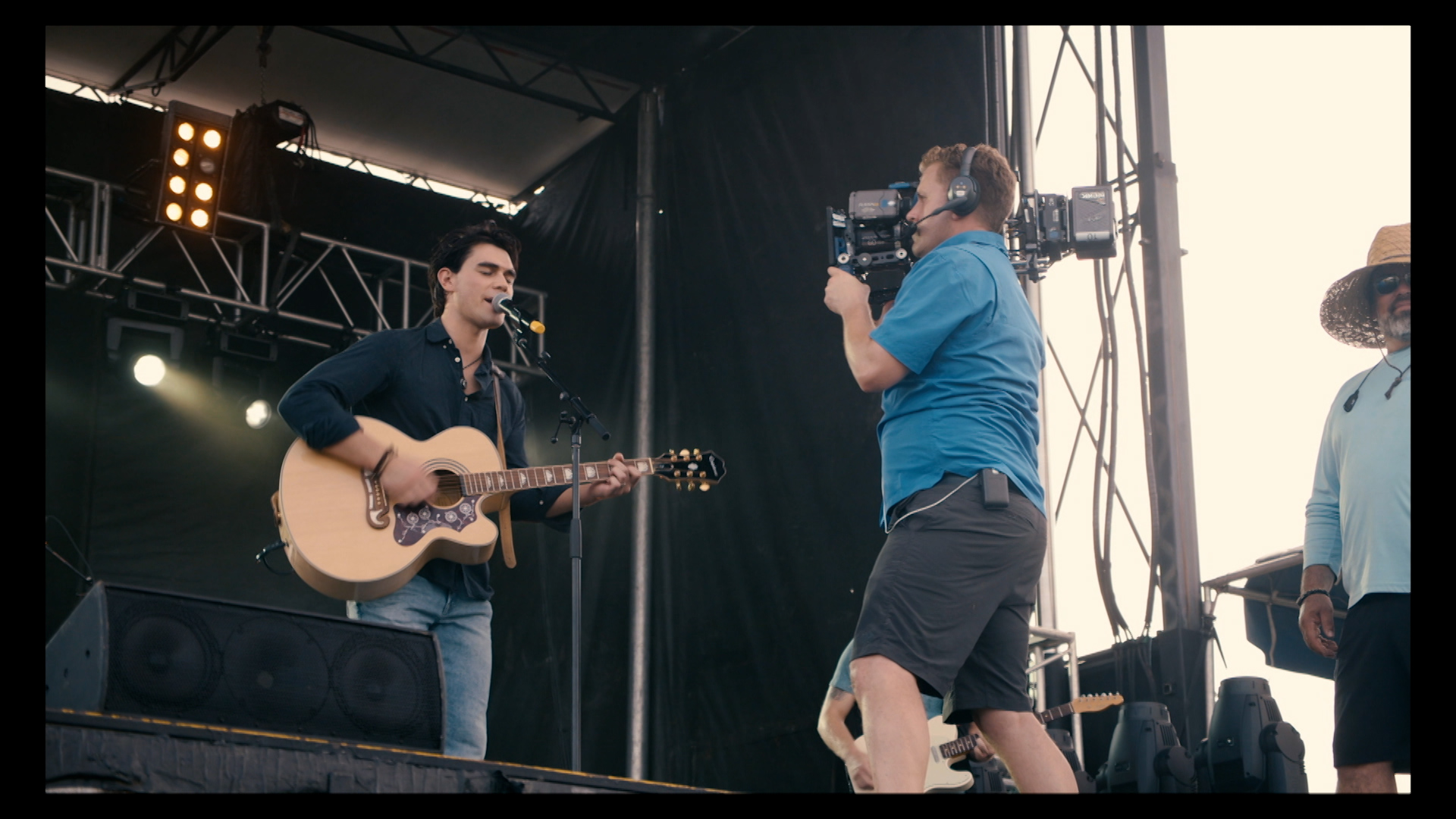 'I Still Believe': A love story that hits all the right notes