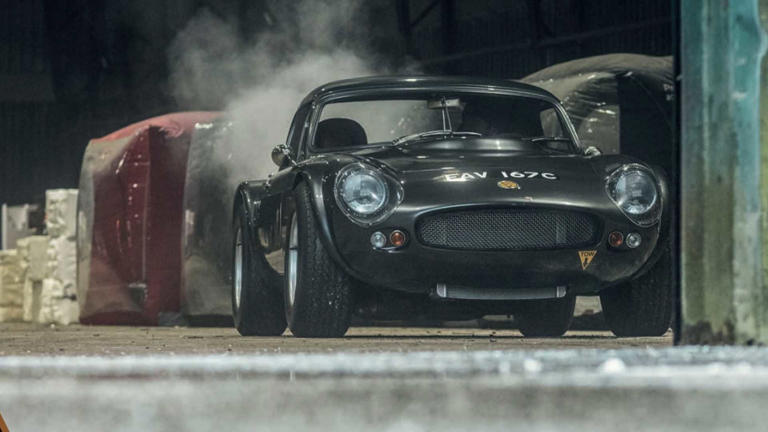 Ginetta's Remastered G10 Sports Car Has A Meaty V8 Under The Hood
